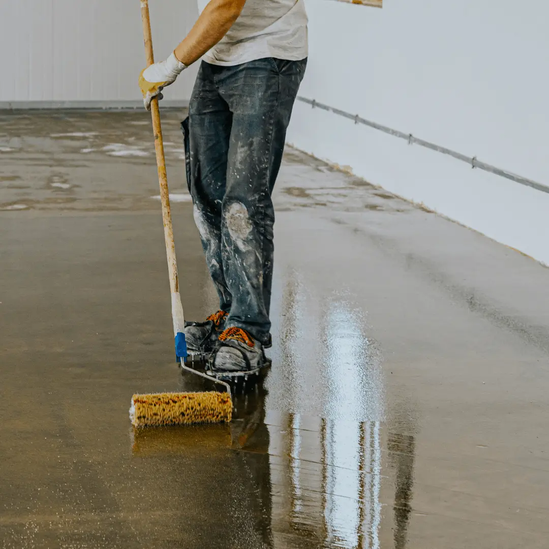 7 Signs Your Epoxy Floor Needs Replacement | Apex Flooring